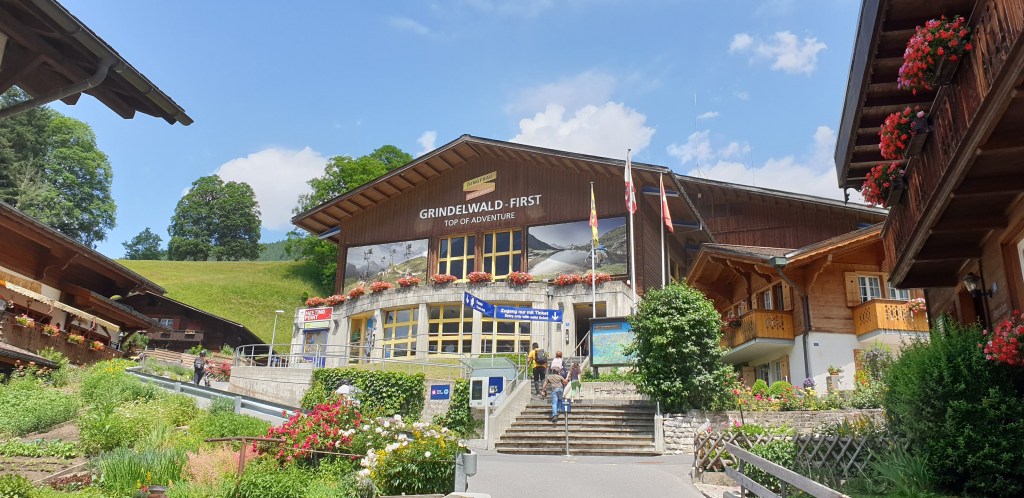 Grindelwald-First from Interlaken: Cliff Walk & Carts